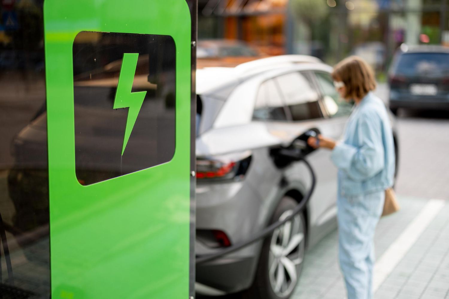 Indonesia’s Public Areas Need More EV Charging Stations
